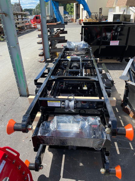 DowneasterSwapHogg12_Roll-OffFrame_600x600.jpg?v=1679868378